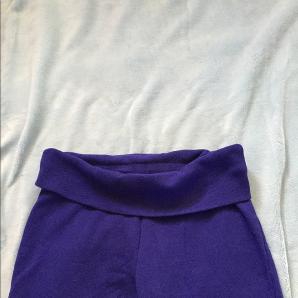 Fabletics | Pants & Jumpsuits | Fabletics Sweat Capris Size Medium Euc ...